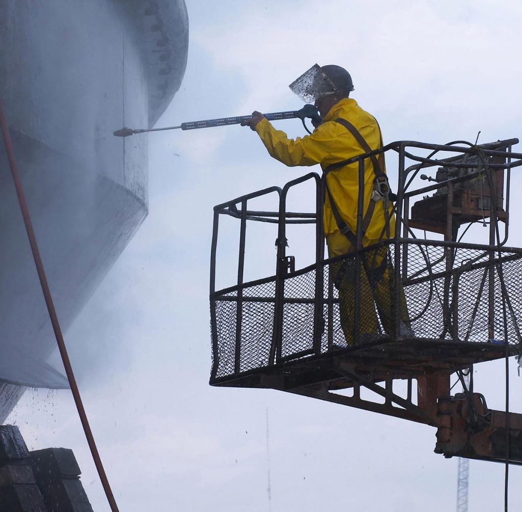 Maximum robustness and flexibility for extreme static water pressure ...